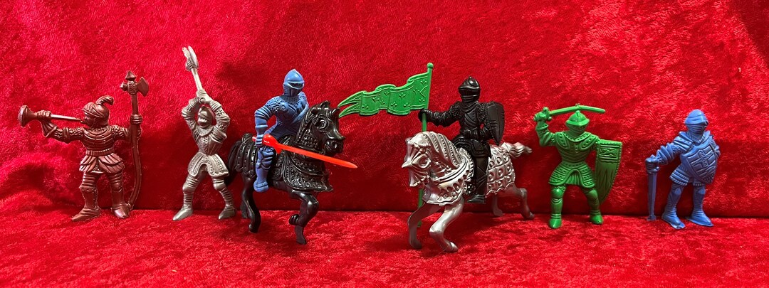 Vintage LIDO Knights and Horses 6 Knights and 2 Horses With Weapons Lot ...