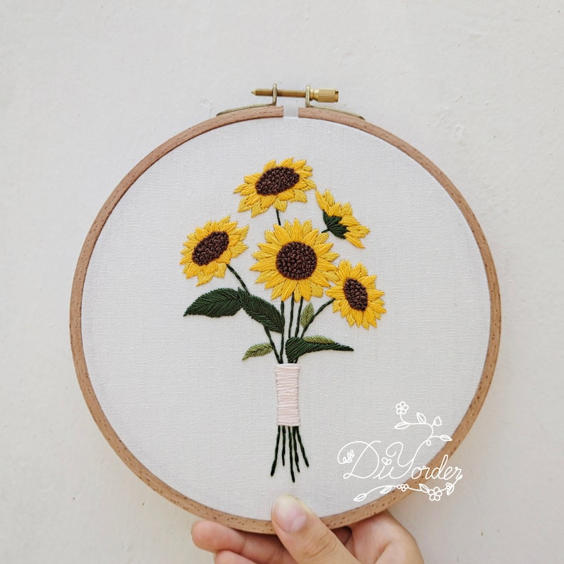 Sunflower Bouquet Embroidery Kit: Floral DIY Craft, Pre-printed Fabric ...