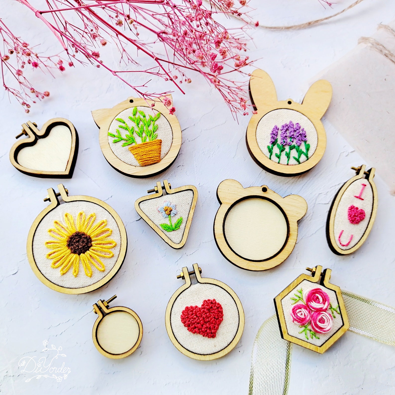 Mini Wooden Embroidery Hoop Kit-mini Embroidery Frame -valentine-worthy ...