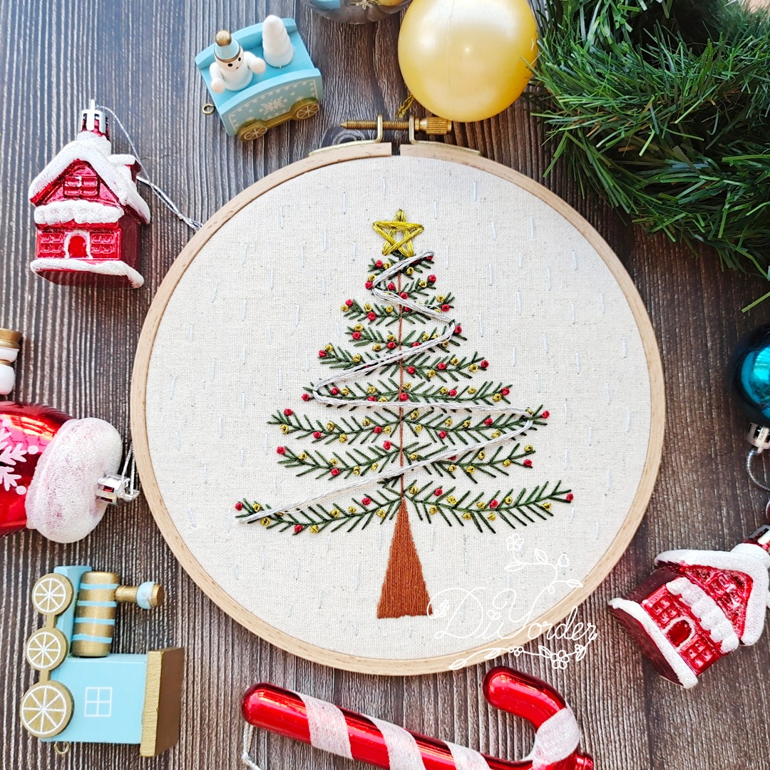 Christmas Tree Embroidery Kit: DIY Ornament Set - Etsy