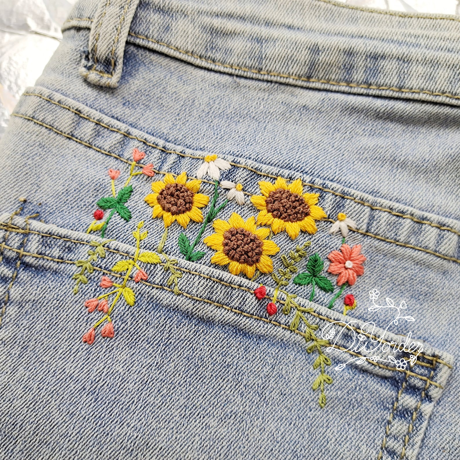 Sunflower Pocket Embroidery Kit: Floral Stitch DIY Pattern - Etsy