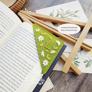 A to Z Letter Bookmark - Personalized Embroidery Felt Bookmarks- Corner ...