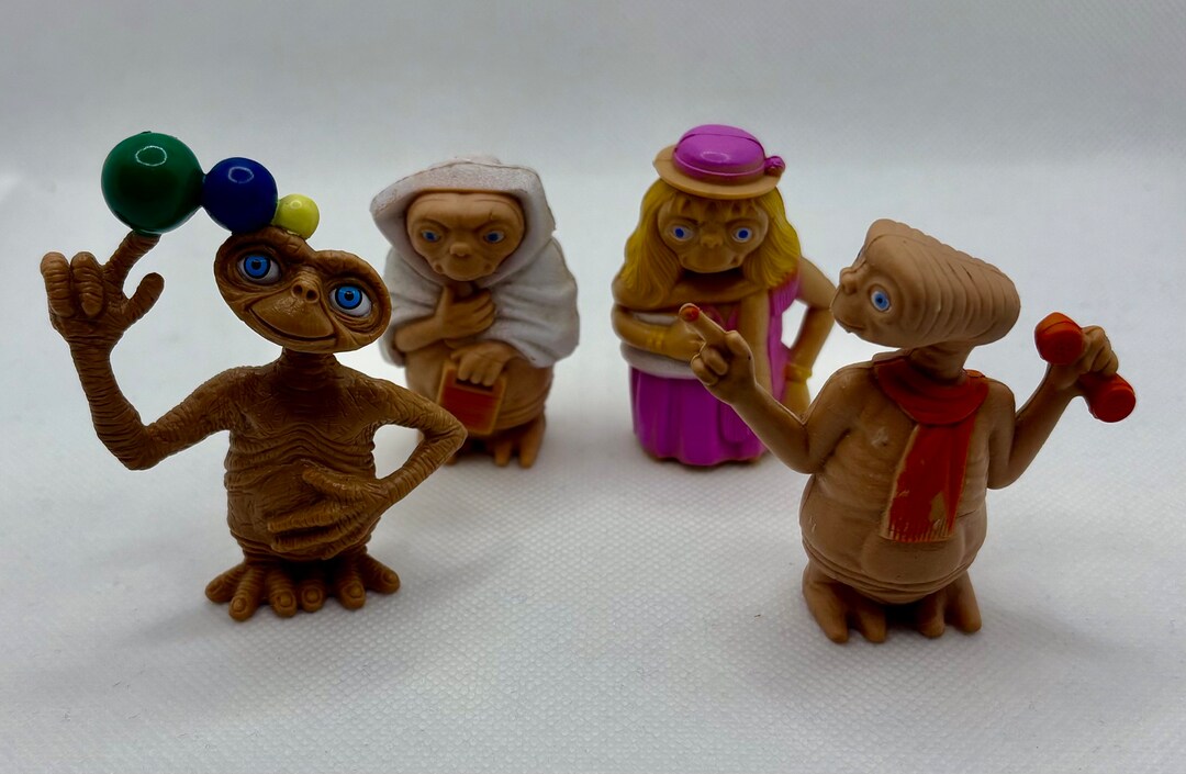 Extra Terrestrial “ET” PVC Figures - 1982 and 2002 ~ Choose Your Figure ...