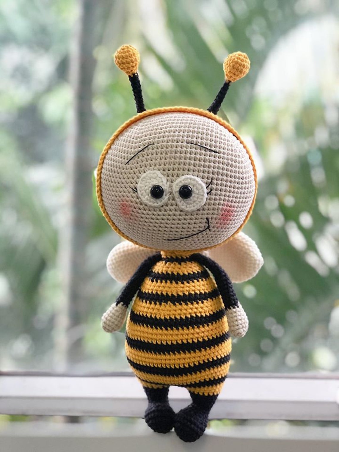 Crochet Bee Doll, Handmade Cute Bumblebee, Stuffed Plushies Bee ...