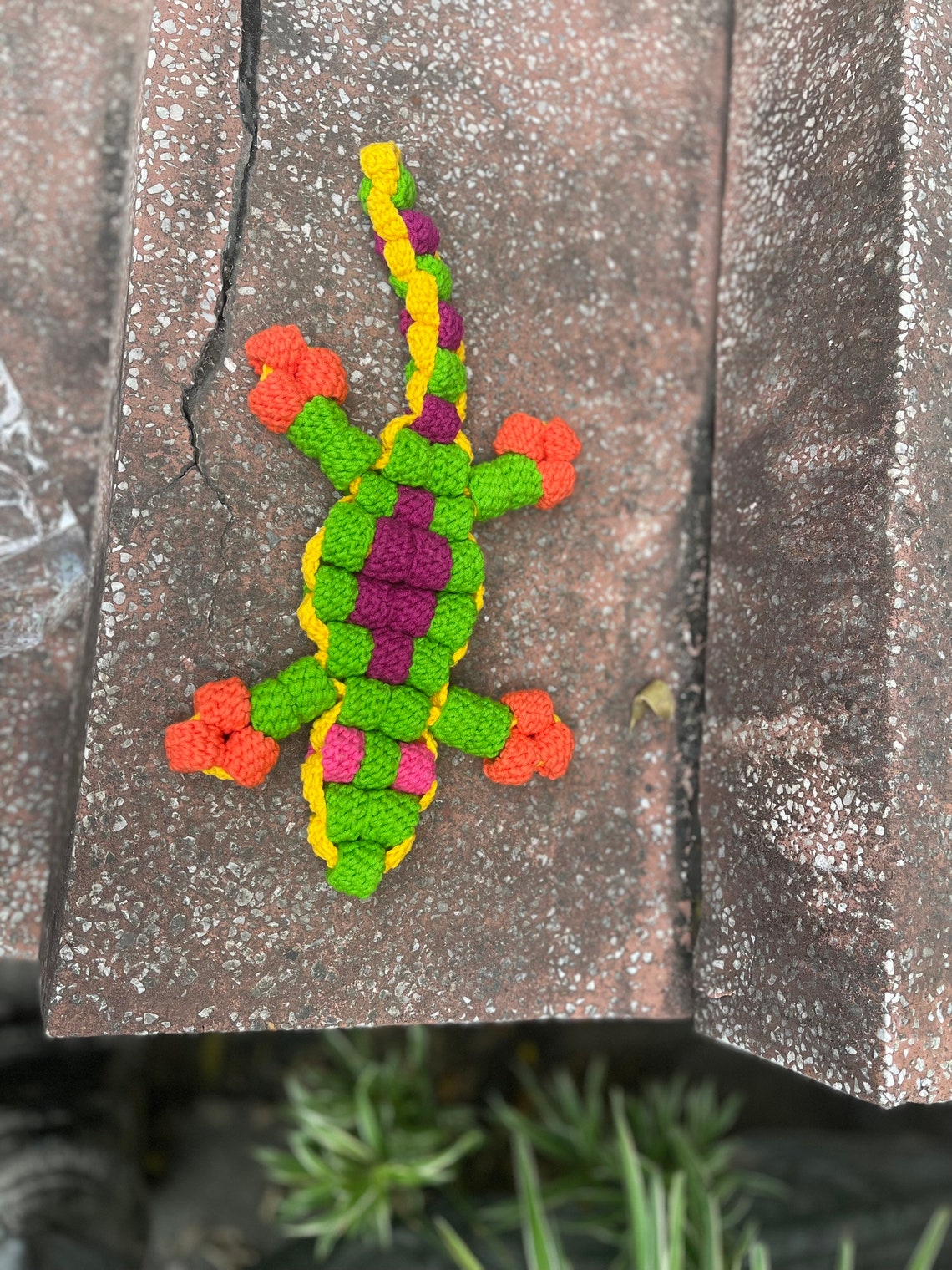 Crochet Bead Lizard 90s Bead Lizard Custom Bead Lizard Bead - Etsy