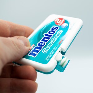 Mentos Clean Breath SUGAR FREE Mints | Pepper Mint, Intensive Mint ...