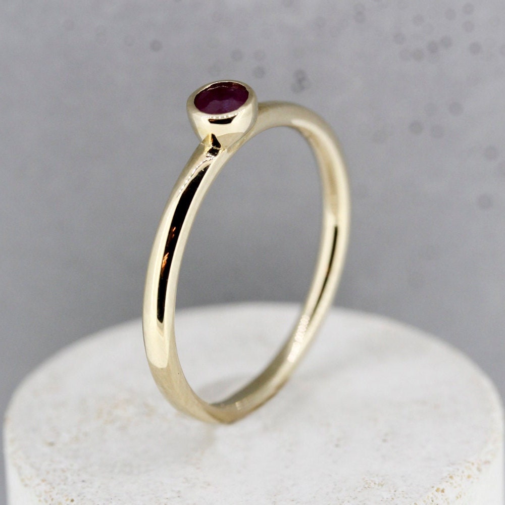 9ct Yellow Gold Single Stone Ruby Ring UK Size L - Etsy