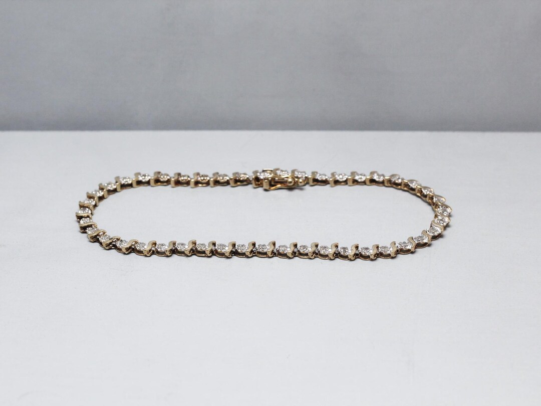 9ct Yellow Gold Wave Bracelet With Diamonds Inset, Length of Bracelet 7 ...