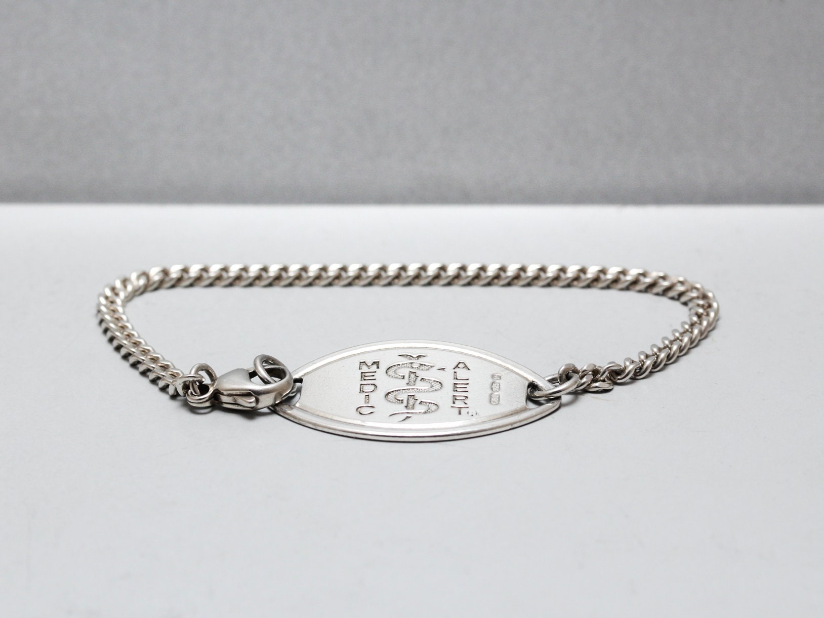 Medic alert bracelet sa store