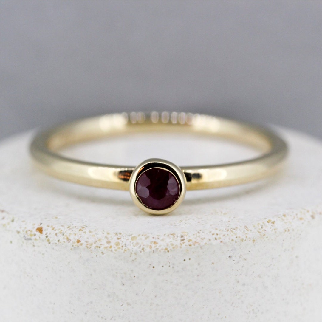 9ct Yellow Gold Single Stone Ruby Ring UK Size L - Etsy