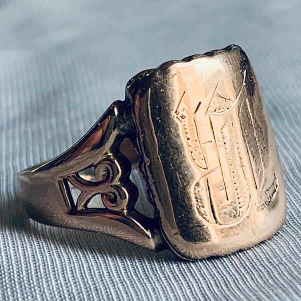 Insignia Ring - Etsy