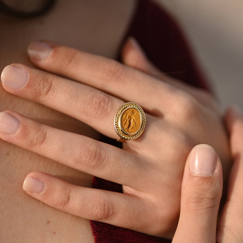 Intaglio Glass Ring - Etsy