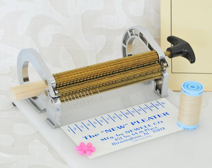 Smocking Pleater Machine Newell Acrylic Base / 16 Bobbins / USA Made ...