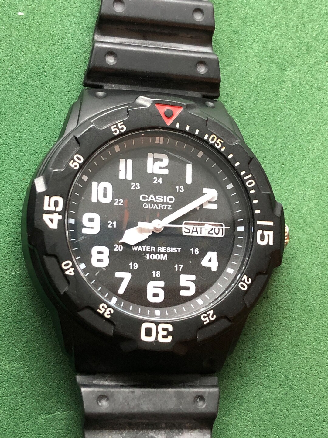 Vintage Casio Wrist Watch With Day Date Window - Etsy