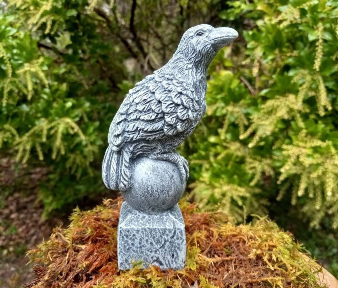 Raven Statue, Crow Statue, Raven Sculpture, White Raven Statue ...