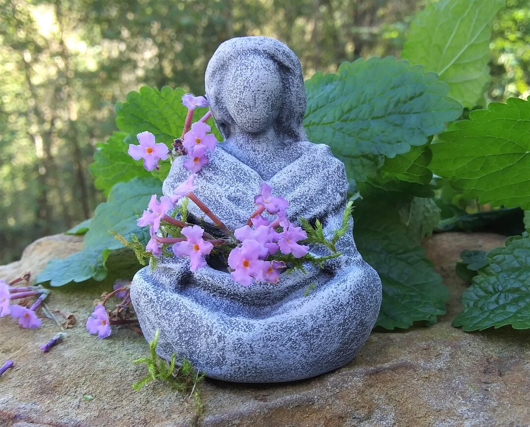 Gaia Statue, Mother Earth Statue, Miniature Goddess Statue, Moon ...