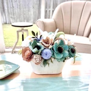 Sea Shell Beach Floral Arrangement, Wood Flowers, White Wash Tin, Ocean ...