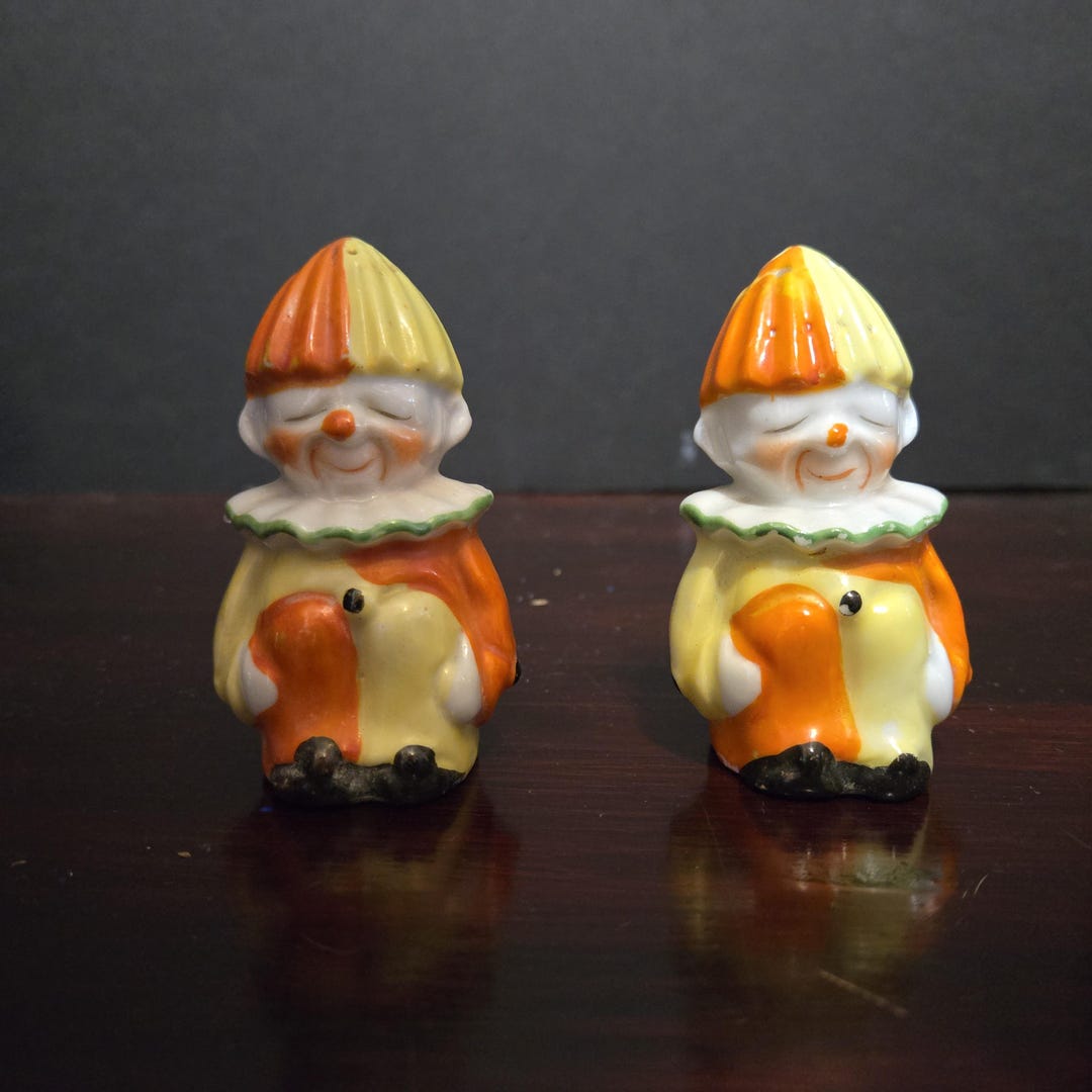 Vintage Circus Clown Salt and Pepper Shakers Japan 2.75" Tall Colorful ...