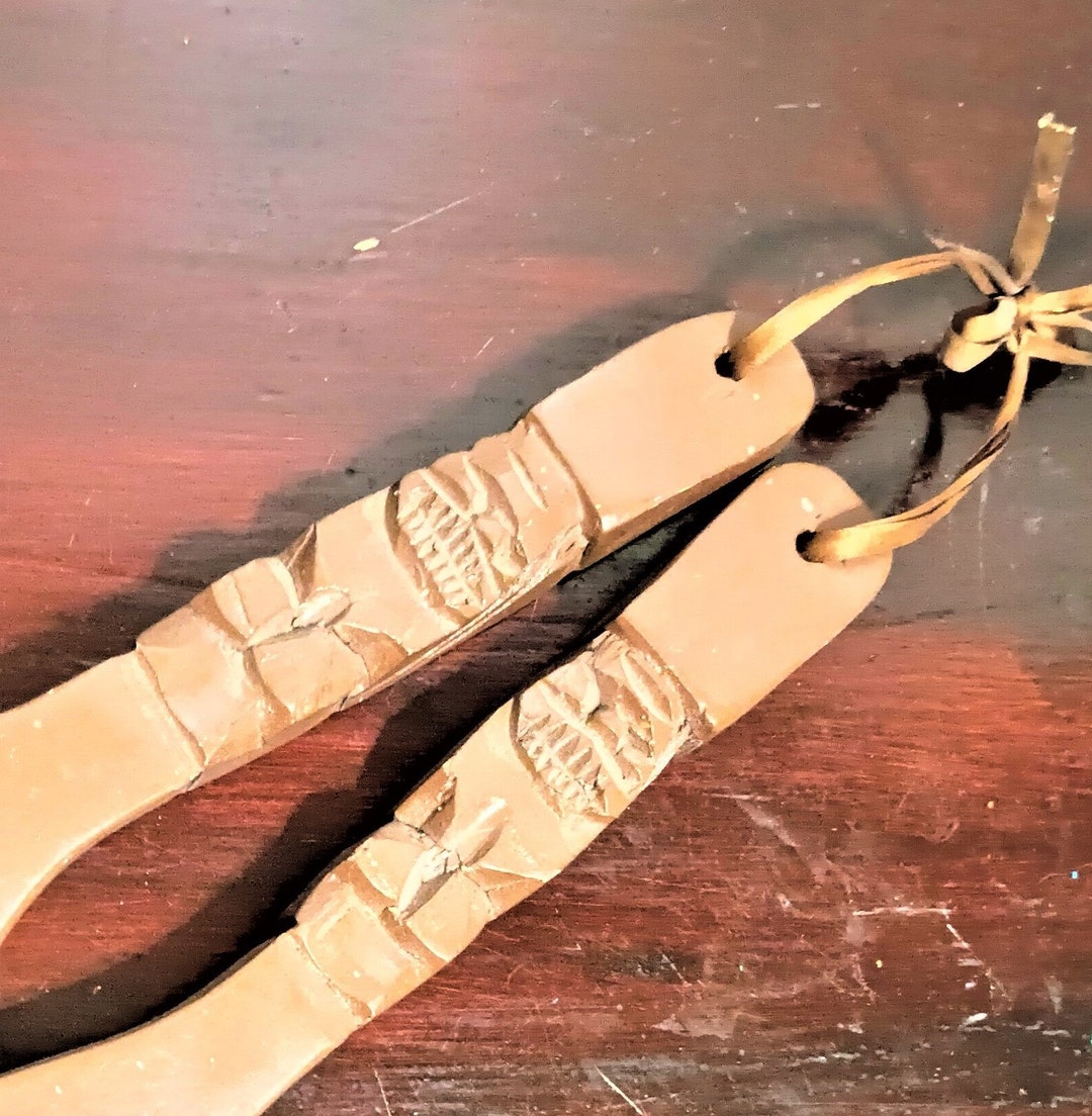 Large 13 In. Brown Wooden Tiki Totem Carved Fork & Spoon Wall Decor Set ...