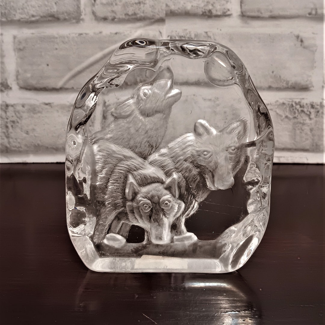 Crystal Ice Wolves Wolf Pack Etched Glass Frosted Crystal Iceberg ...