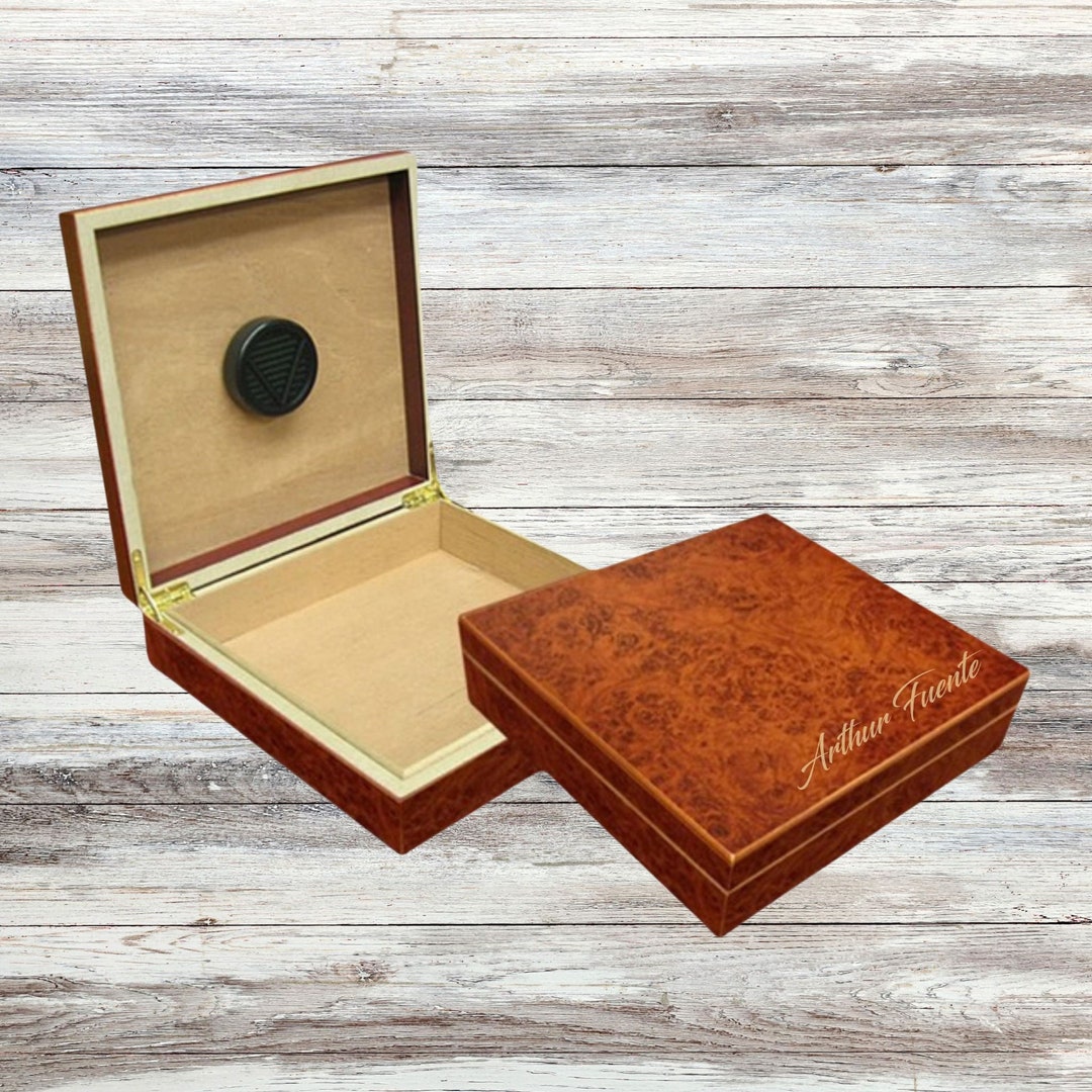 Personalized Engraved Cigar Humidor Box With Spanish Cedar Lining Holds ...