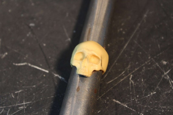 Skull-shaped Ring Plastic Skeleton - Etsy