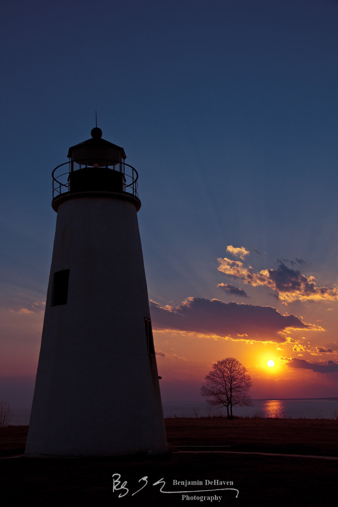 Turkey Point Lighthouse in Elkneck State Park in North East, Maryland ...