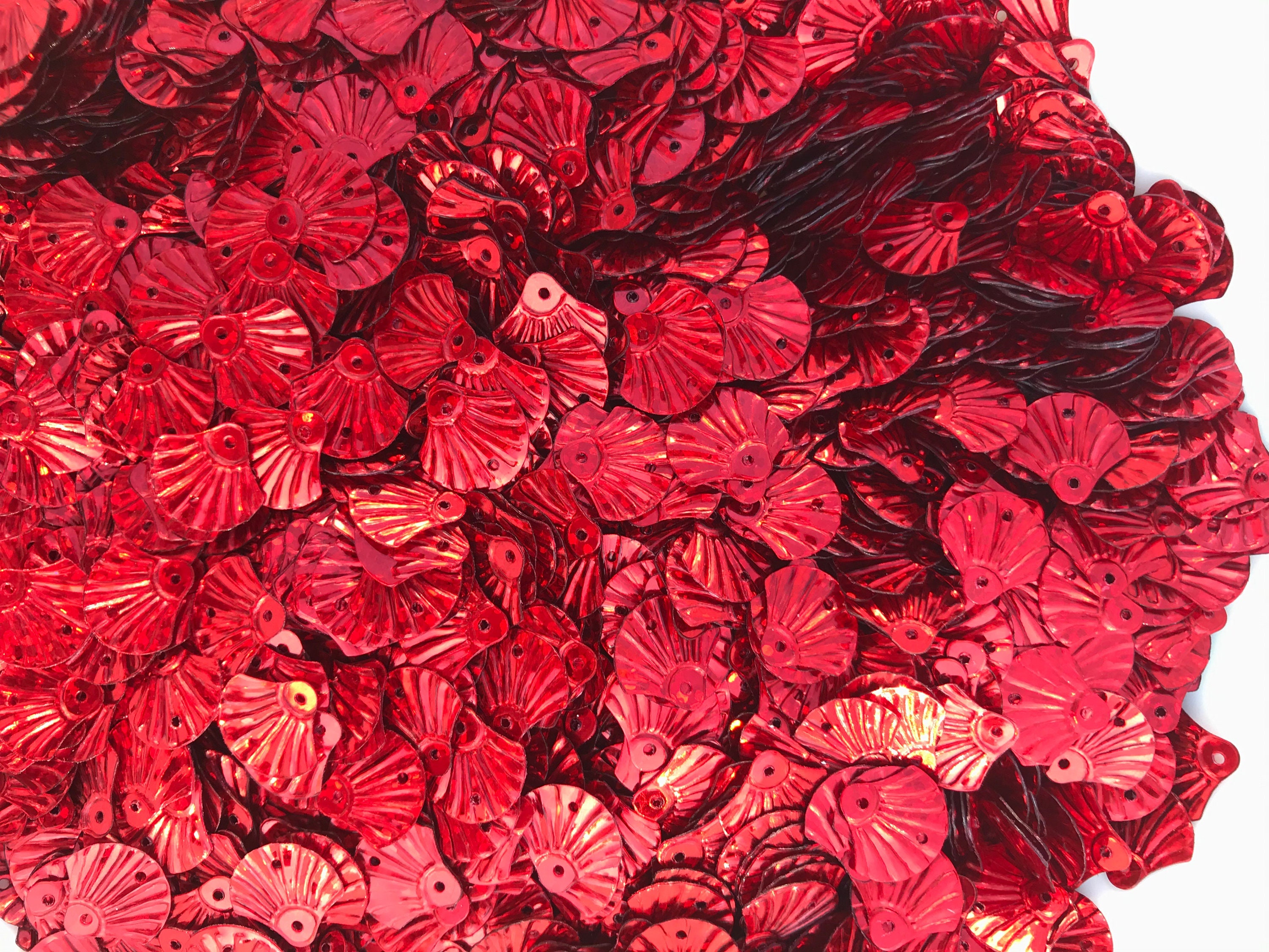 150 Ruby Red Mermaid Shell Sequins | Etsy