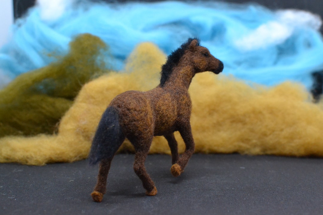 Needle Felted Horse, Animal Felting, Dry Felting, Horse Sculpture ...