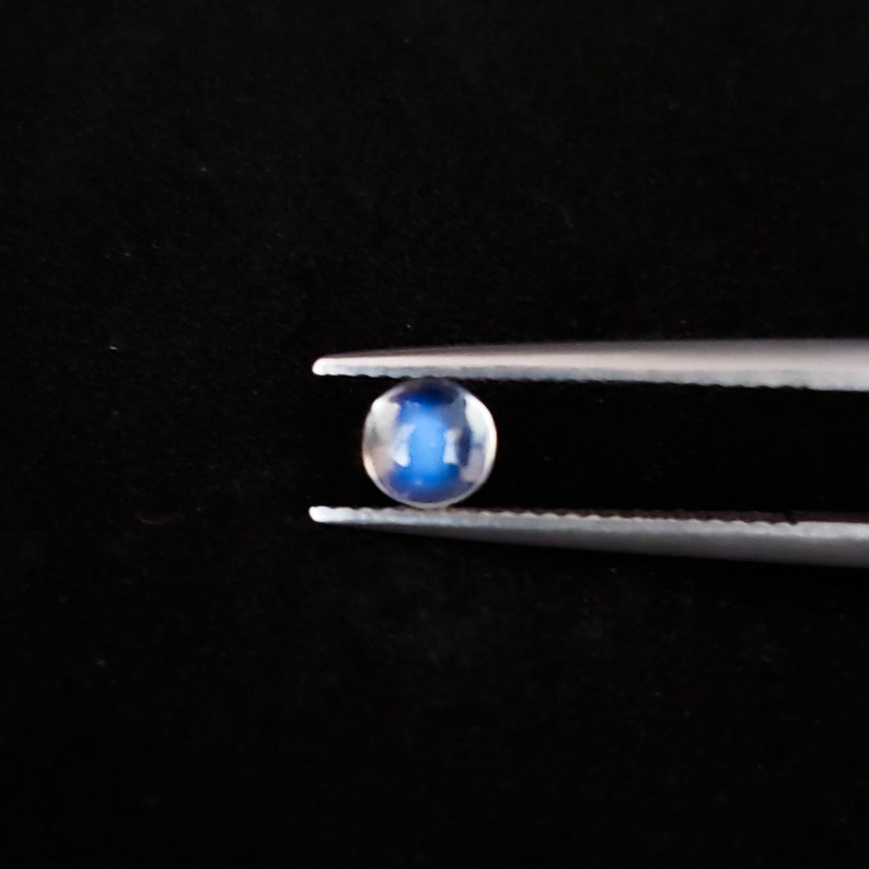 Natural RAINBOW MOONSTONE Round CABOCHON Size- 2/2.5/3/3.5/4/5 Mm,blue ...