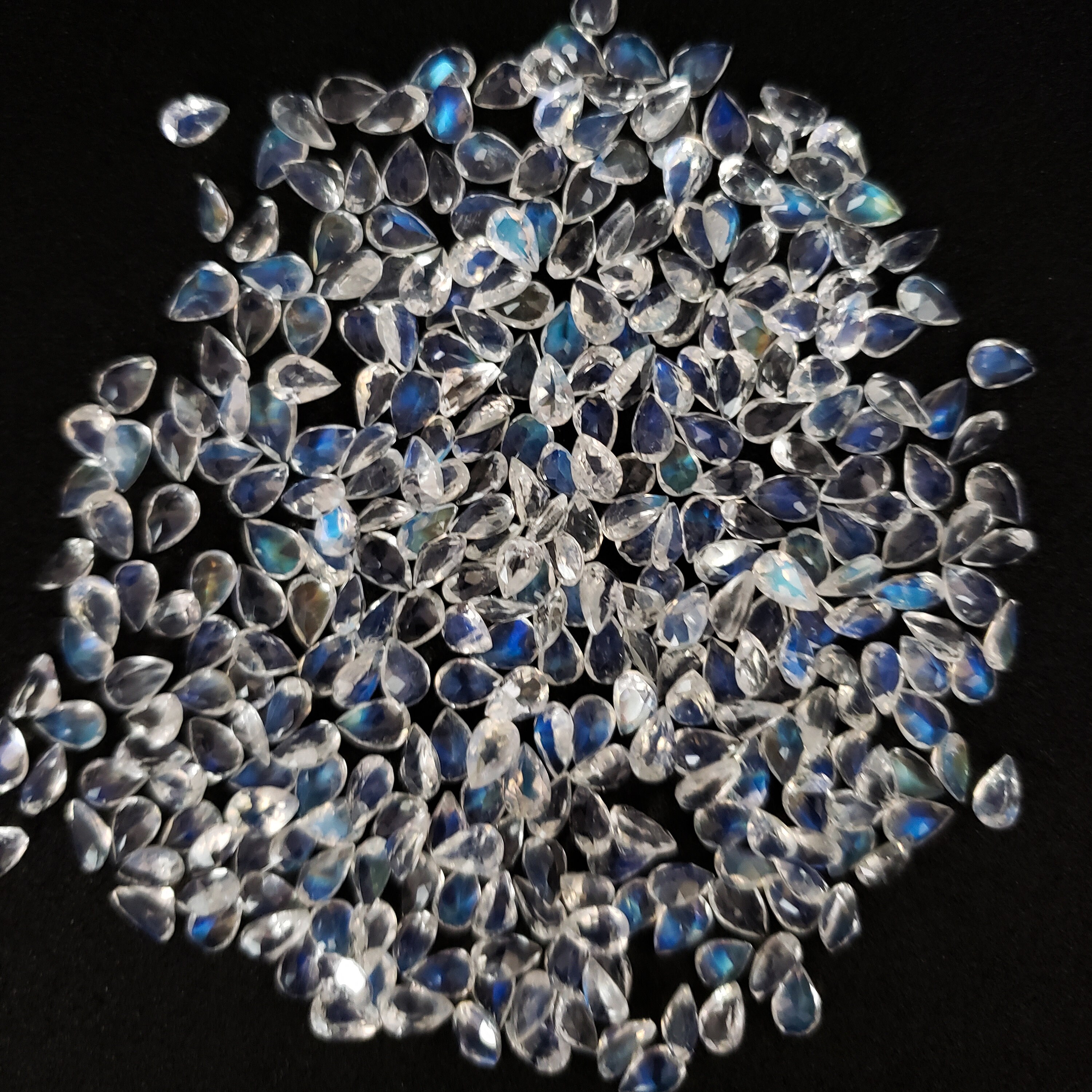 Natural RAINBOW MOONSTONE 4x3/5x3/5x4/6x4/7x5 Mm Pear Faceted, Blue ...