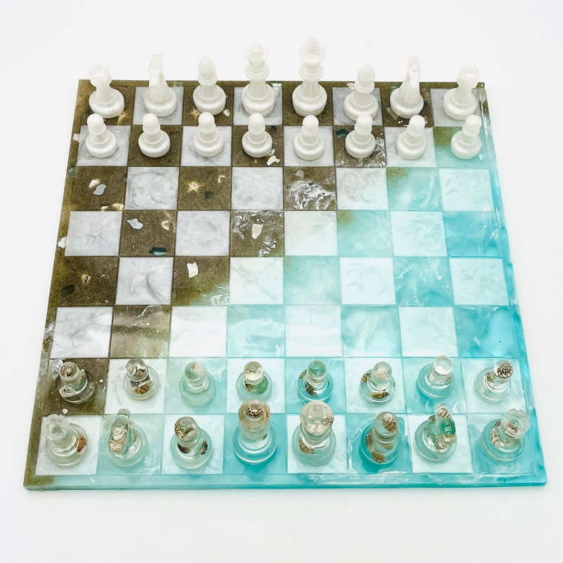 Resin Chess Set - Etsy