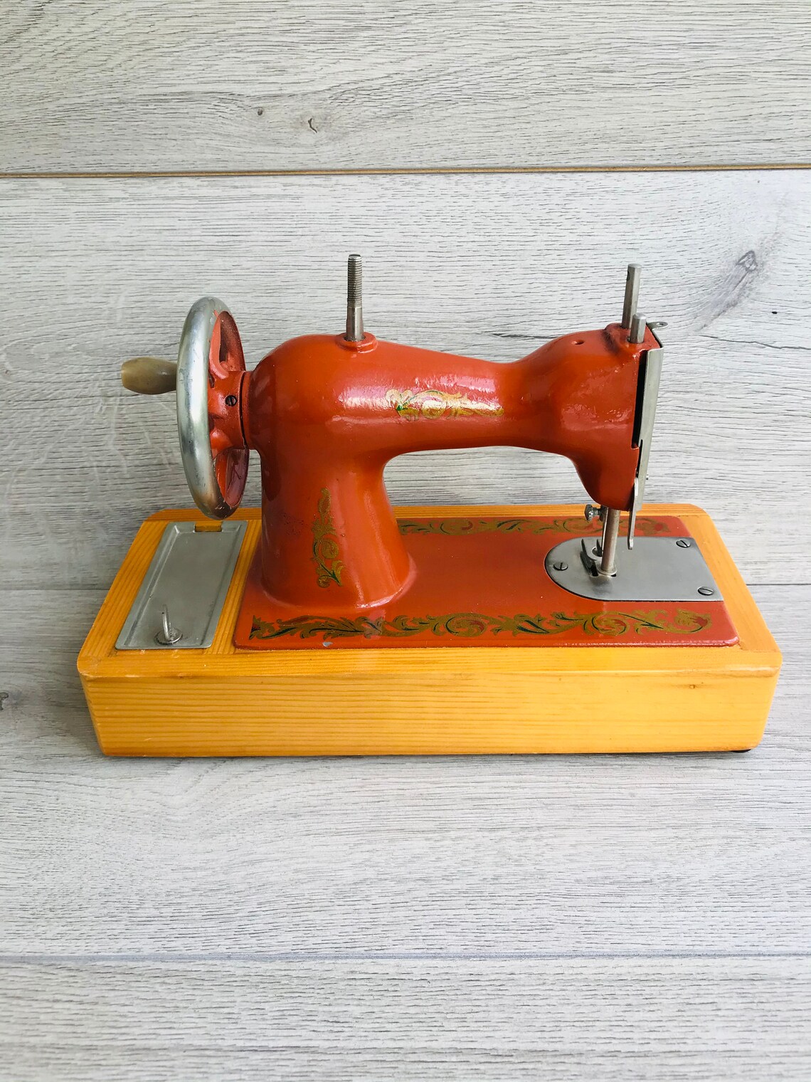 Vintage small manual children sewing machine Orange metal mini | Etsy
