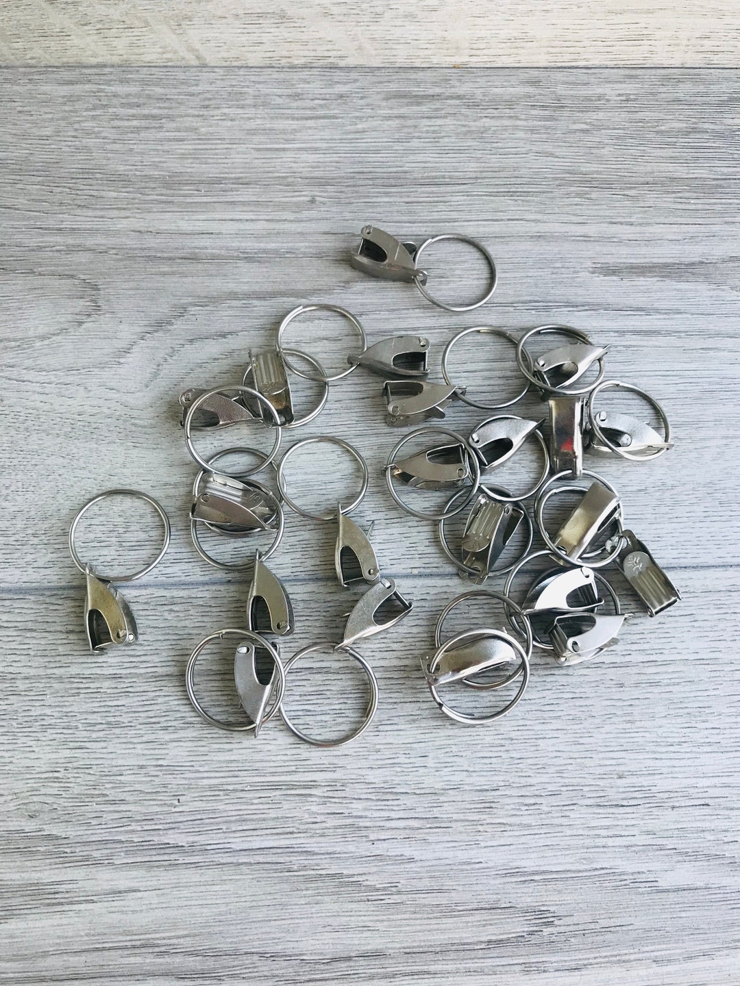 Vintage Metal Curtain Clips Rings Set Display Clips or Curtain Rings ...