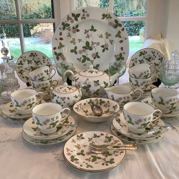 Strawberry Tea Set - Etsy