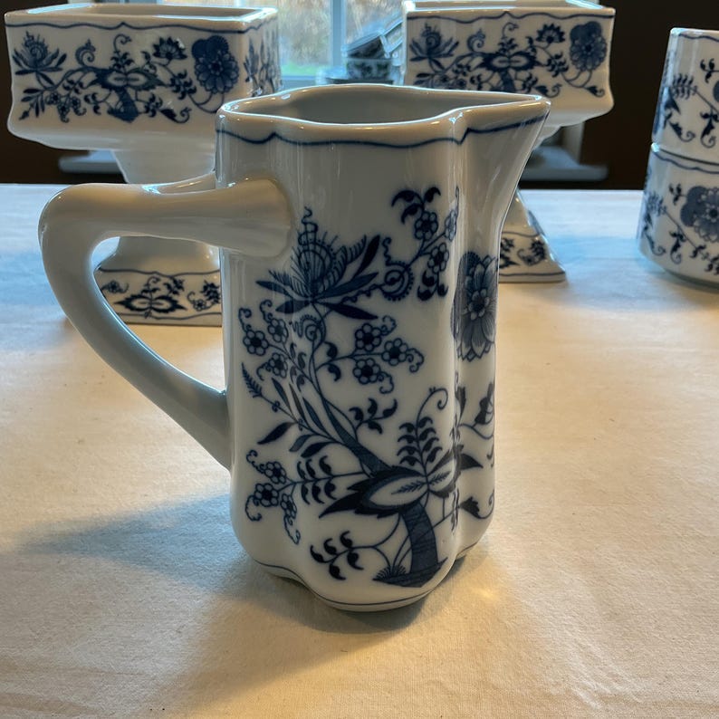 Blue Danube II Open Stock Dinnerware, Zwiebelmuster, Jug, Bowls, Mugs ...