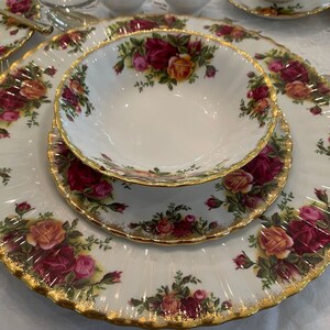 Royal Albert Old Country Roses Dinner Set for 6 Place Settings, Wedding ...