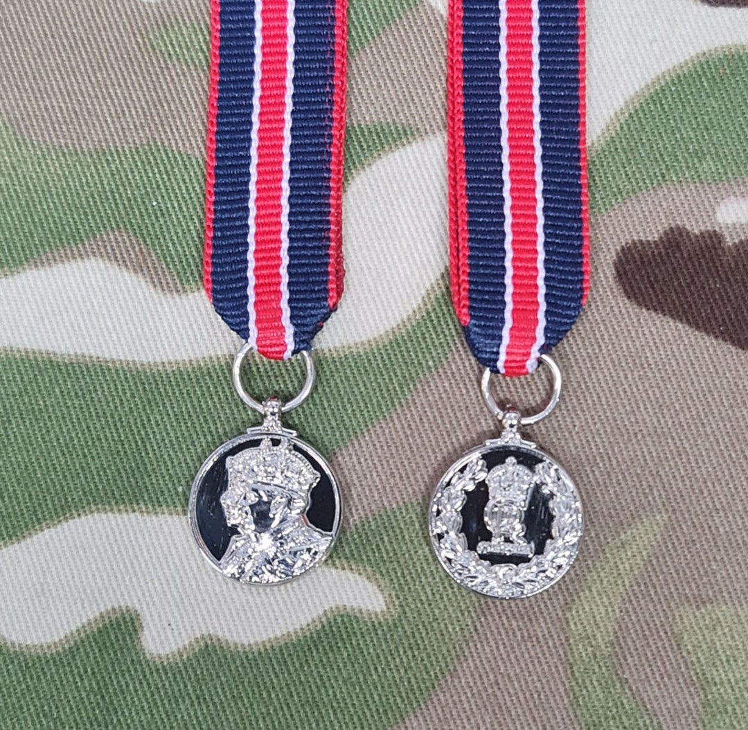King Charles III Coronation Miniature Medal / Mess Dress / British Army ...