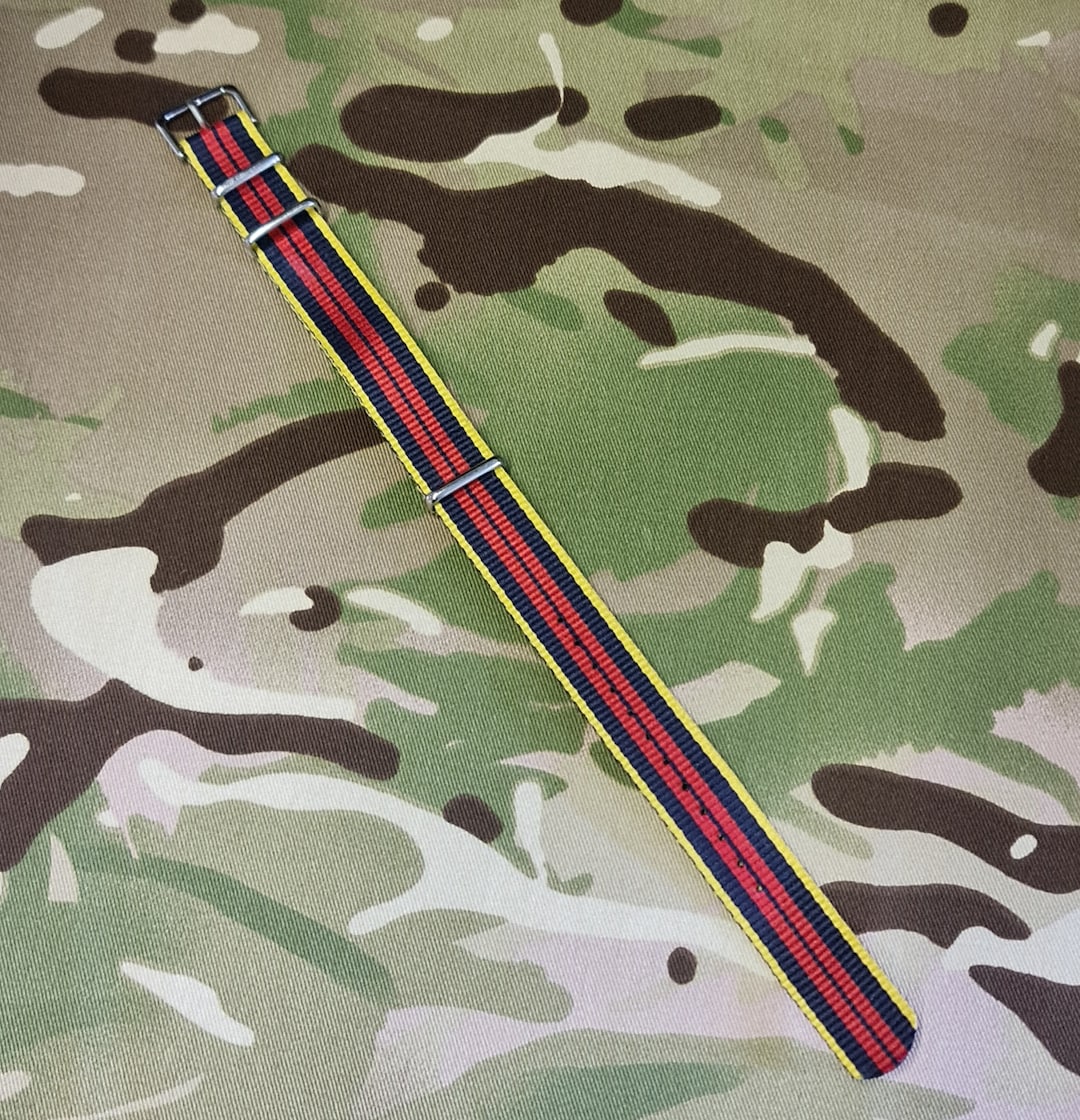 G10 NATO Military Regimental Universal Watch Strap - 18mm Width - RLC ...