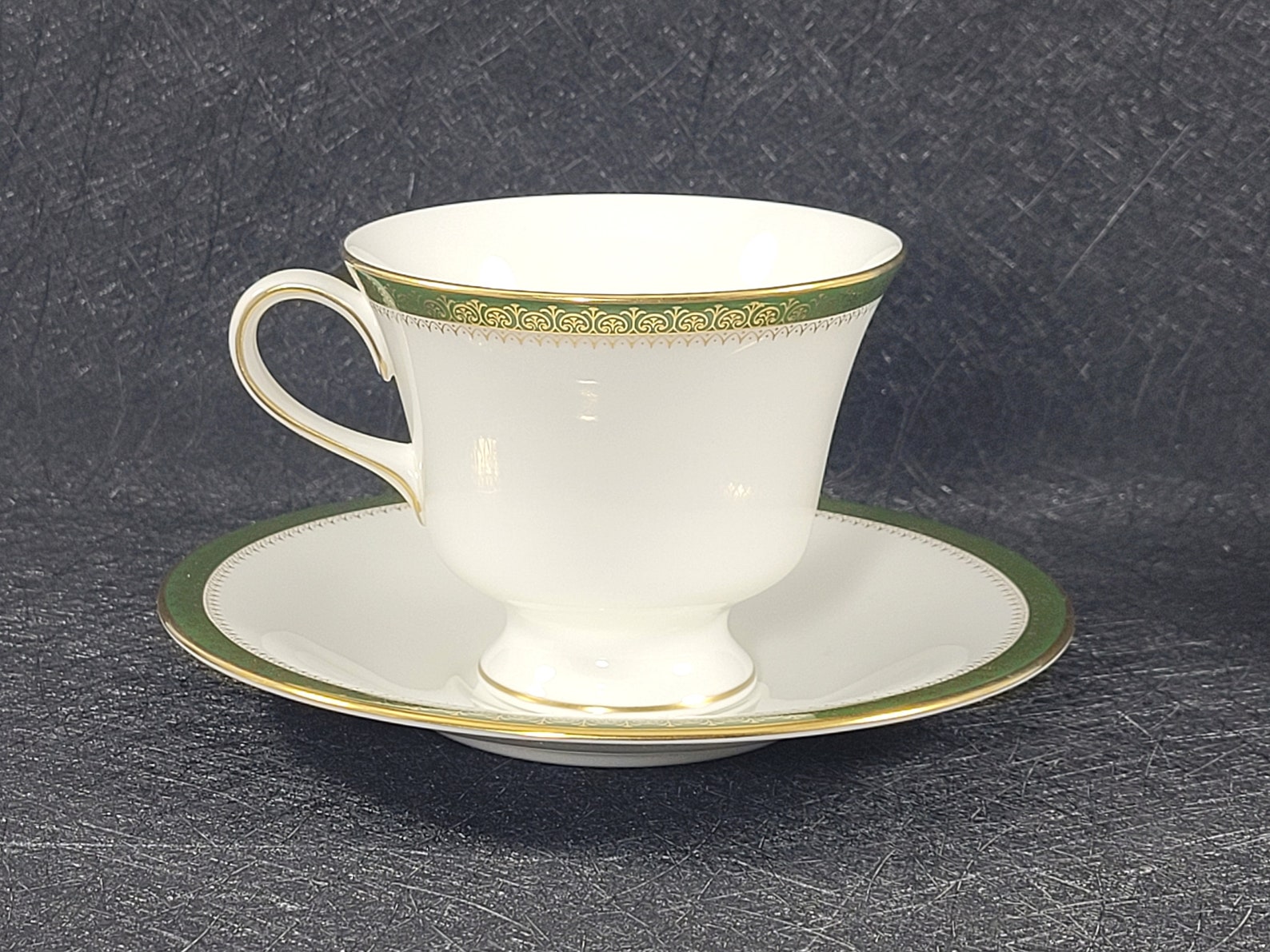 Set of 2 Wedgwood Chester Cups and Saucers Bone China England - Etsy