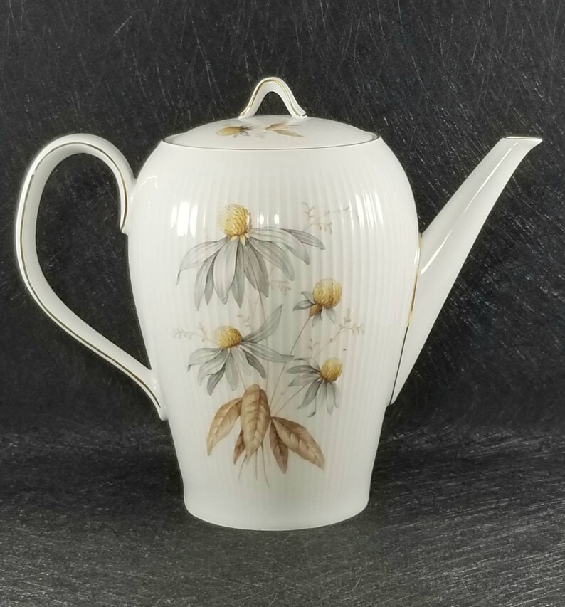 Vintage Thomas Rosenthal Coffee Pot Wildflowers 1.5L Made in - Etsy Vintage Thomas Rosenthal Coffee Pot Wildflowers 1.5L Made in - Etsy