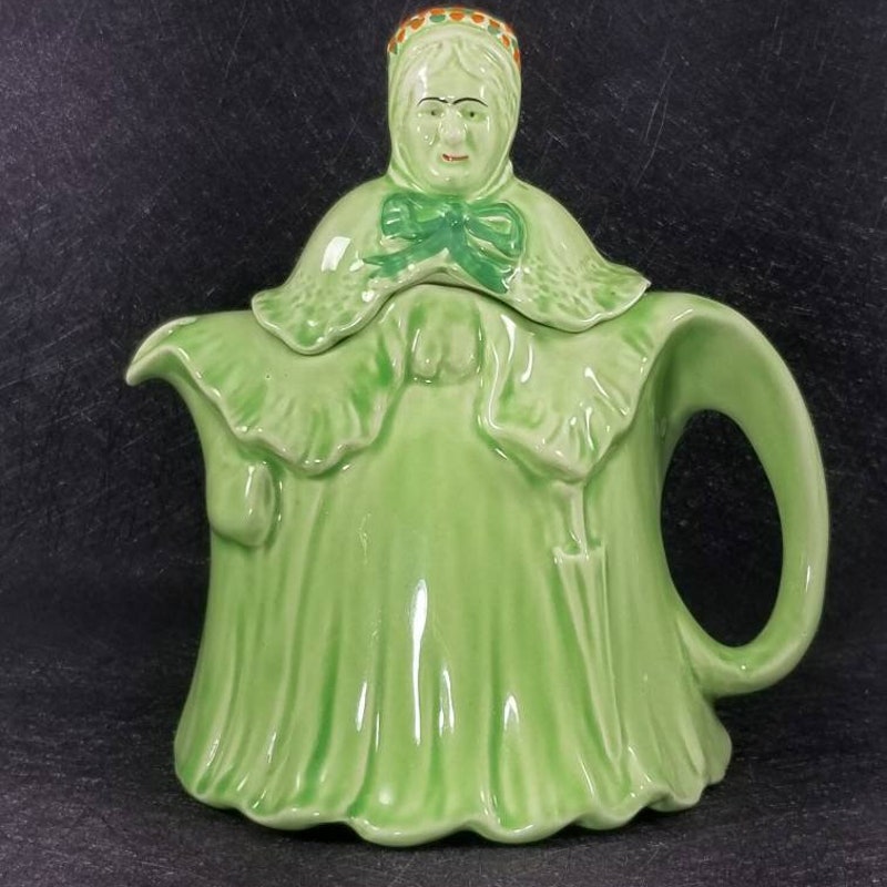 Old Lady Teapot - Etsy