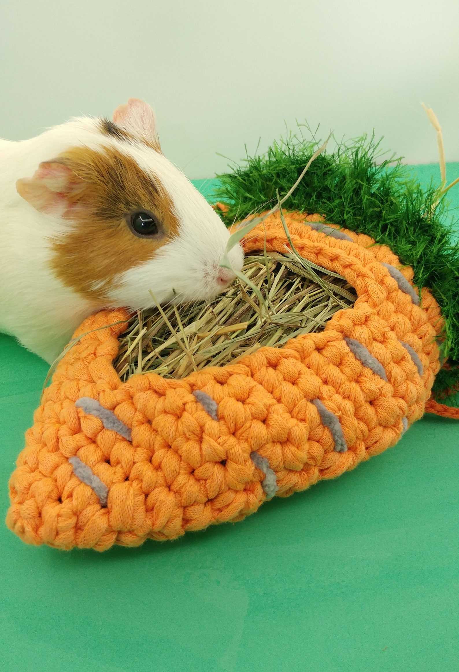 Bunny rabbit carrot hay feeder. Small pet hay bag. Rabbit | Etsy