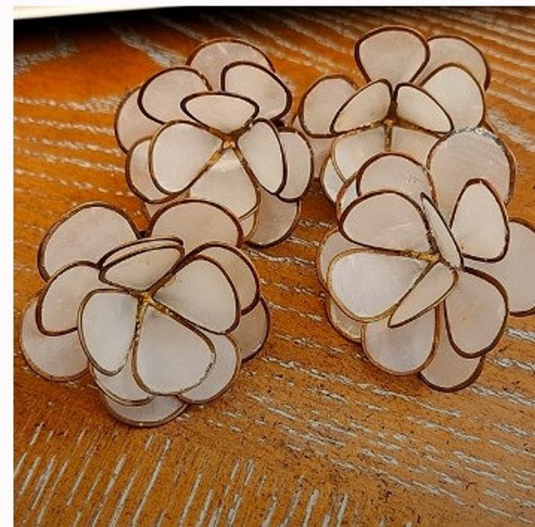 Set of 4 Capiz Shell Flower Napkin Rings - Etsy
