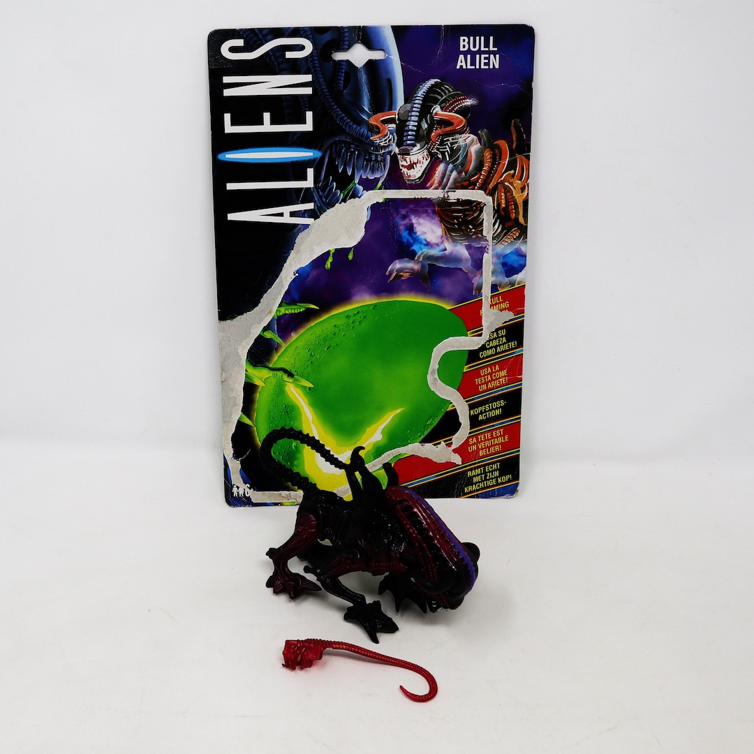 Vintage 1992 90s Kenner Aliens Bull Alien Action Figure + Cardback ...