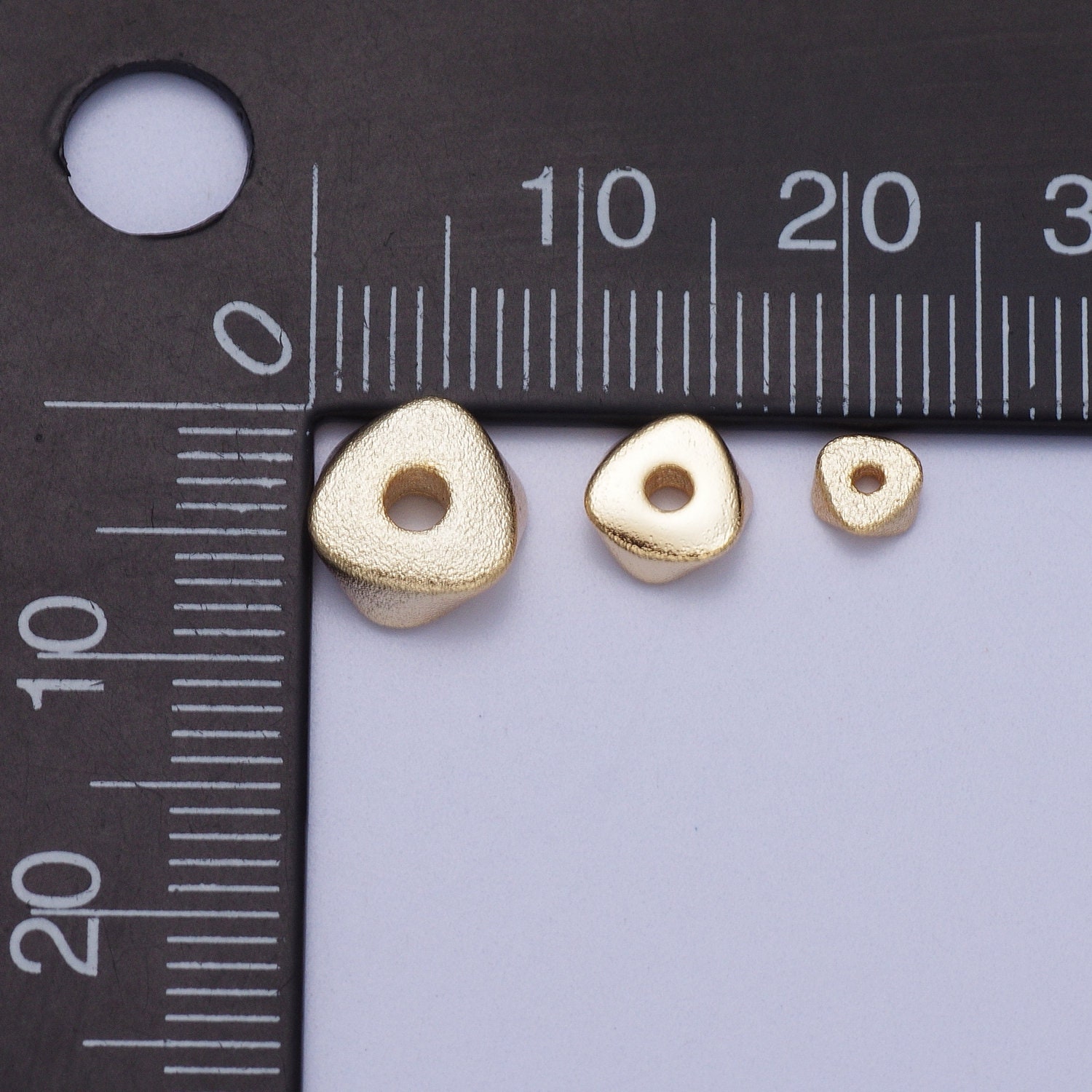 20x Matte Gold Plated Triangle Spacer Bead Geometric Spacer - Etsy