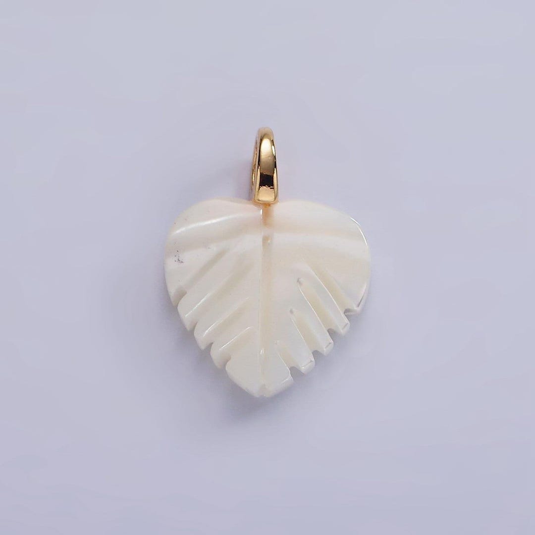14k Gold Filled 17mm Shell Pearl Heart Nature Monstera Leaf Pendant ...