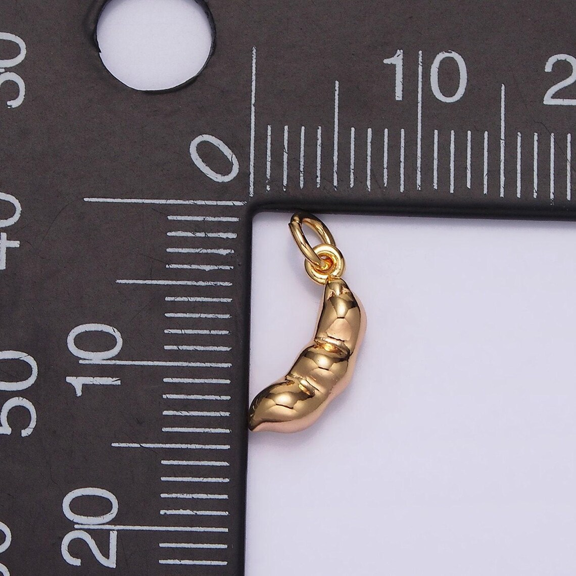16k Gold Filled Triple Peapod Peanut Geometric Curved Minimalist Mini ...