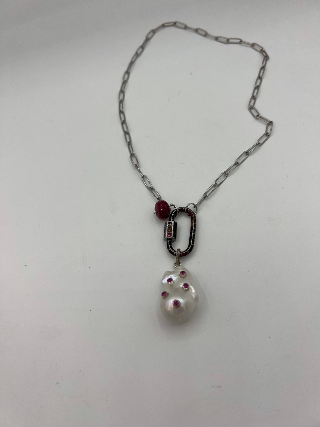Pearl & Ruby Pendant Necklace - Etsy