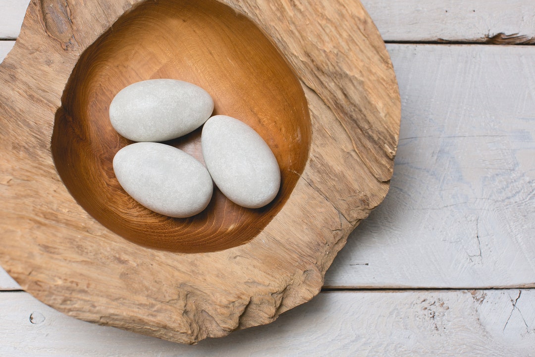 Nid avec des oeufs de héron Sculpté et peint à la main - Etsy France